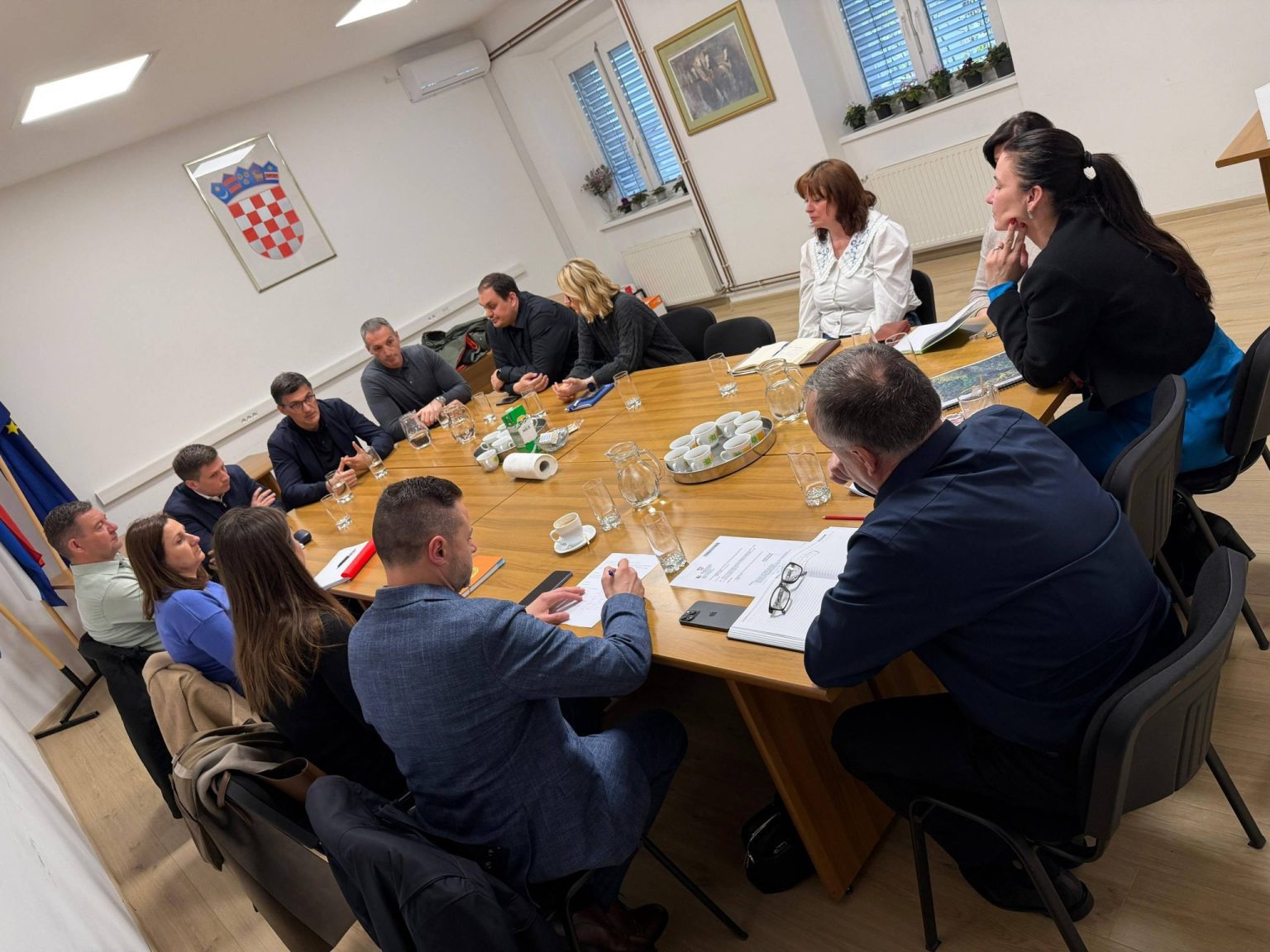 ODRŽAN SASTANAK S PREDSTAVNICIMA TVRTKE EKO–FLOR PLUS – Općina Kloštar ...